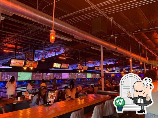 Bowlero Los Angeles, Los Angeles - Restaurant menu, prices and reviews