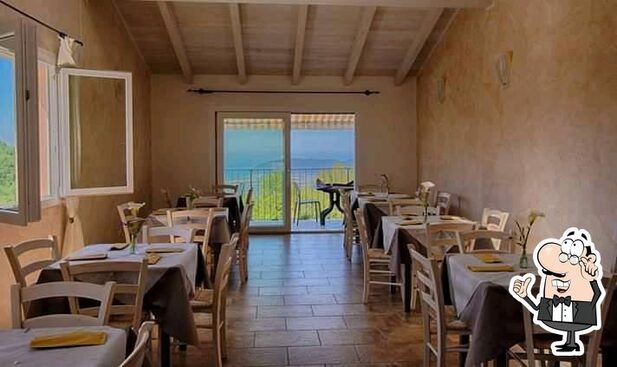 Menu at La Luna ripiena restaurant, Castelpoggio