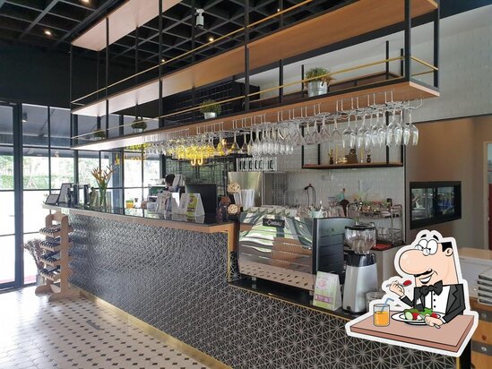 Café Terrace At Greenhills Si Racha restaurant, Laem Chabang ...