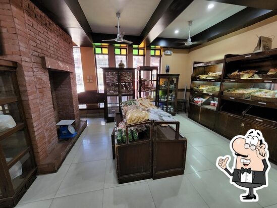 Original Biscocho Haus, Iloilo City, Avanceña St - Restaurant reviews