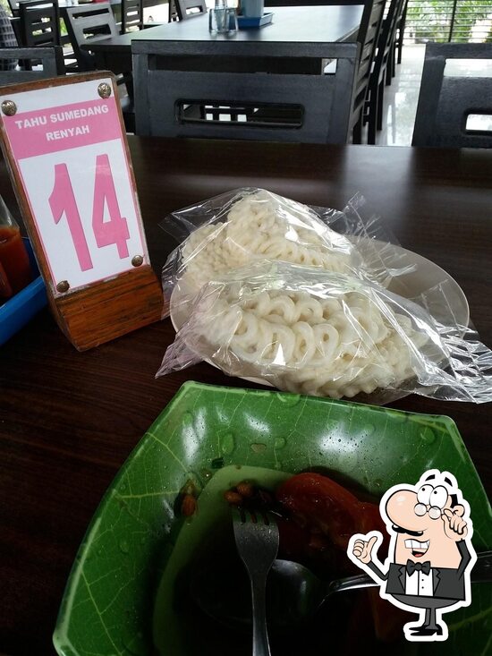 Tahu Sumedang Renyah, Pangkalan Balai - Restaurant menu, prices and reviews