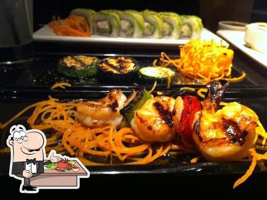 Sushi Roll Plaza Izar restaurant, Metepec, C. Leona Vicario 936 ...