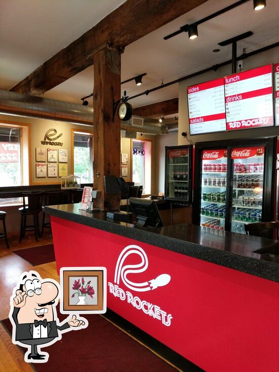 Red Rockets Wings and Ribs Wellington Location, Hamilton - Restaurant ...