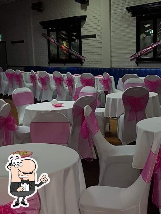 Club 100, Motherwell - Restaurant menu, prices and reviews