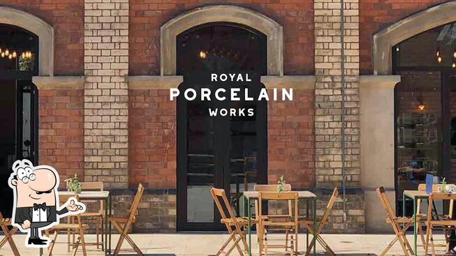 Menu at Royal Porcelain Works, Worcester
