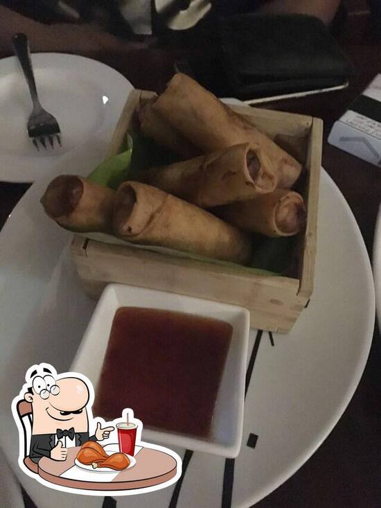 Raviz Center Point Hotel pub & bar, Dubai - Restaurant menu and reviews