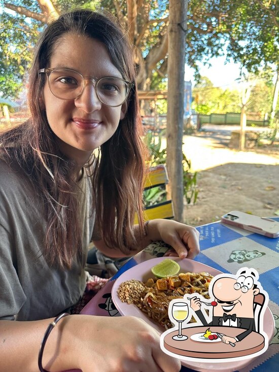 Local restaurant, Mae Hi - Restaurant menu, prices and reviews