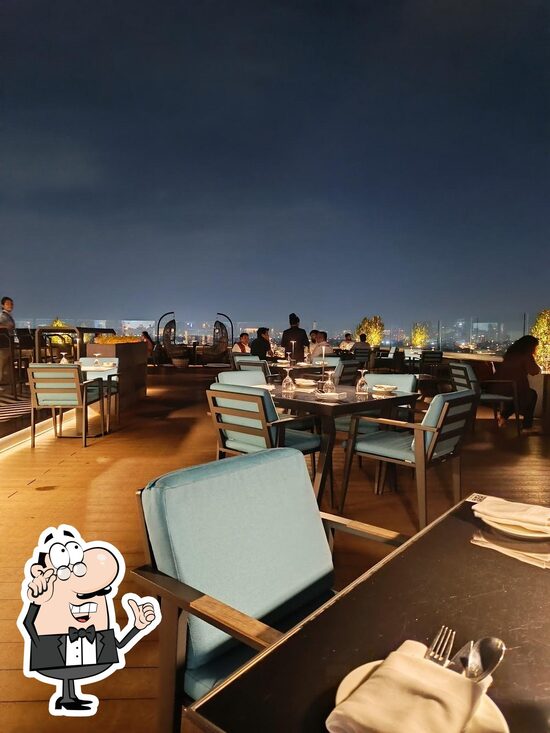 SkyLoft Roof Top Restaurant - Feathers A Radha Hotel, Chennai ...