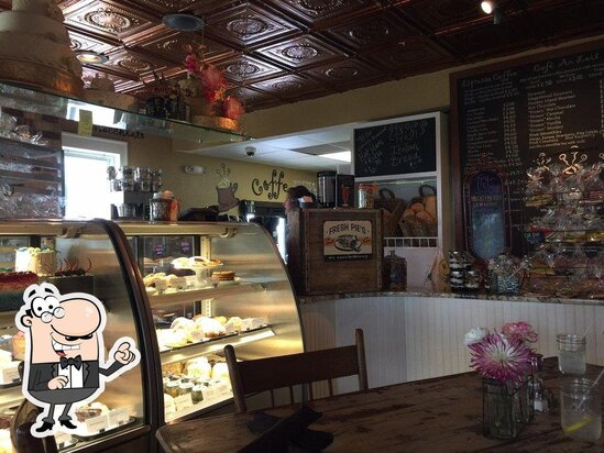 The Gingerbread House in Muskego - Restaurant menu and reviews