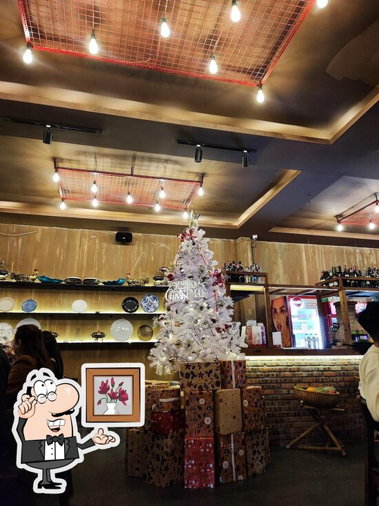 Beu Eat & Drink Pub, Da Nang - Restaurant menu, prices and reviews