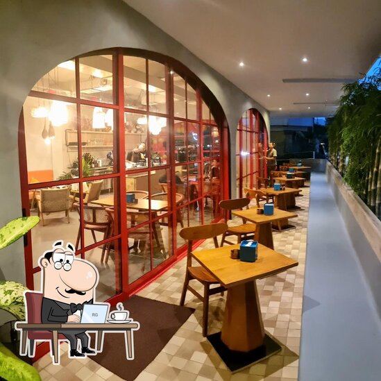 One Spot Cafe & Lounge, Batam - Restaurant reviews
