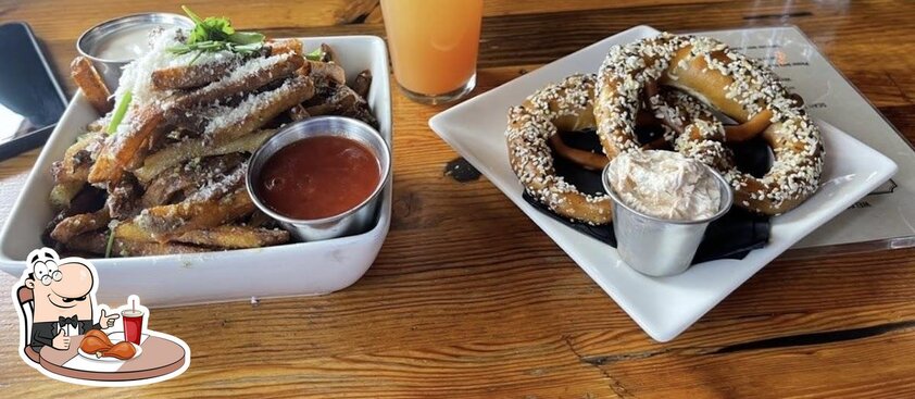 Tabor Tavern, 5325 E Burnside St in Portland - Restaurant menu and reviews
