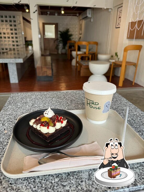 Third House Cafe, Bangkok - Restaurant reviews