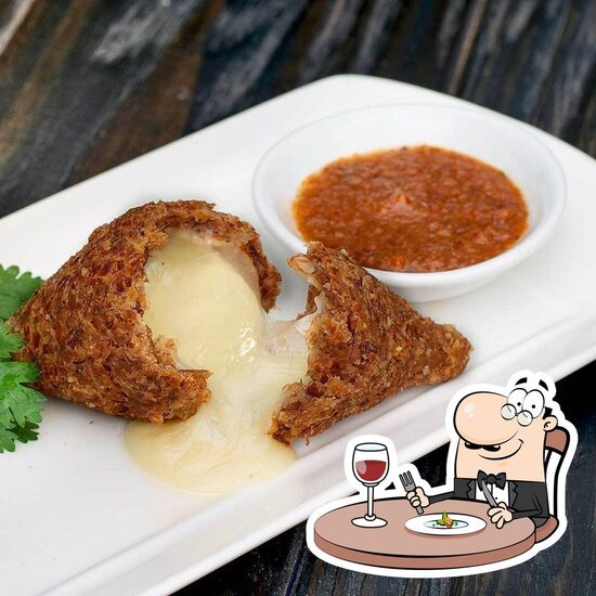 Tu Quipe restaurant, Santiago De Los Caballeros, Calle Salome Urena 13 ...