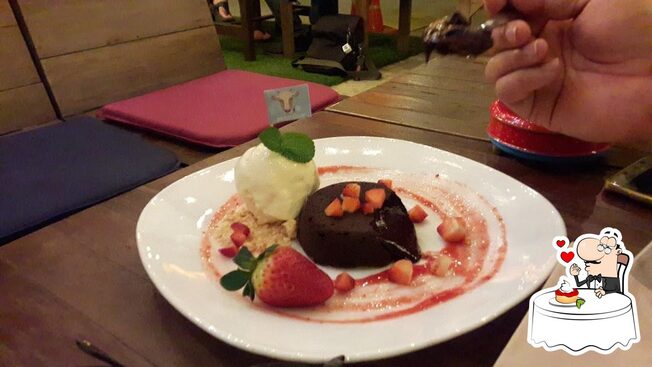 Holy Cow Milk cafe, Nonthaburi - Restaurant reviews