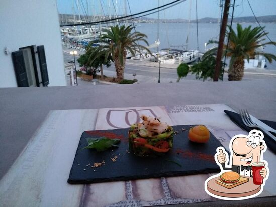 Aragosta Cocktail Bar, Adamantas - Restaurant reviews