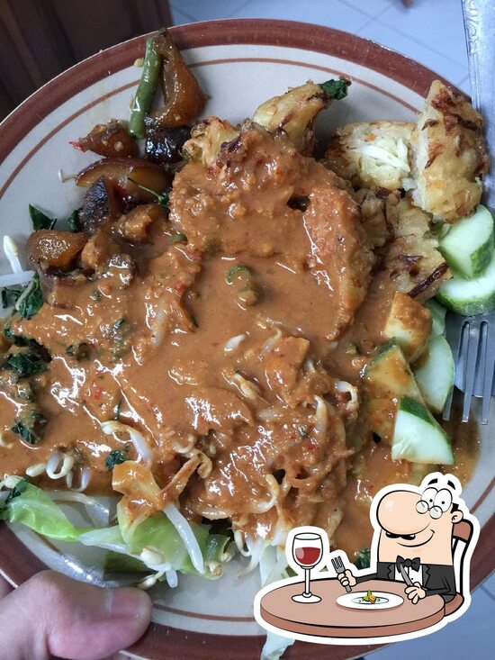 Menu at Warung Pecel Bu Sarmi restaurant, Kudus