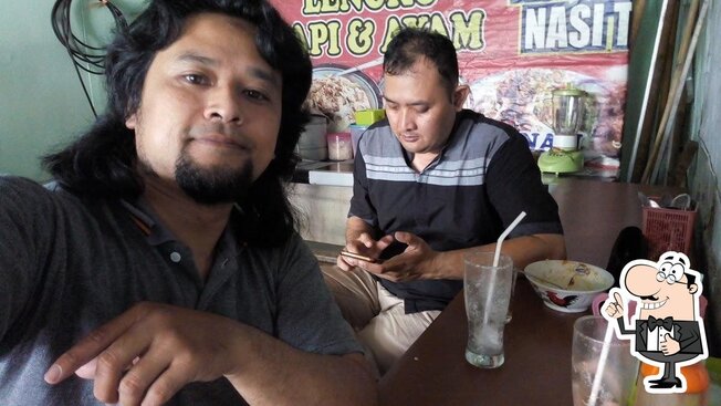 Menu at Nasi Lengko Sapi Dan Ayam Ibu Nur Tarmini cafe, Tasikmalaya