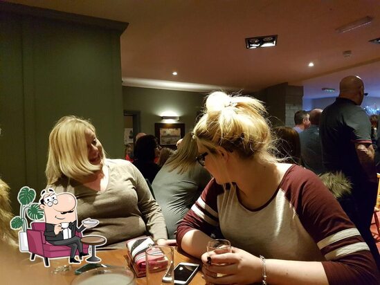 The Moonrakers & Crossways Suite Function Room, Swindon - Restaurant ...