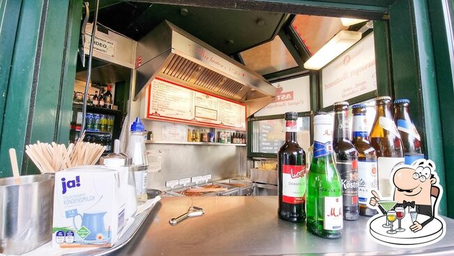 CurryCultTreffs BB-Express-Buffet seit 1945 auf dem Hamburger ...