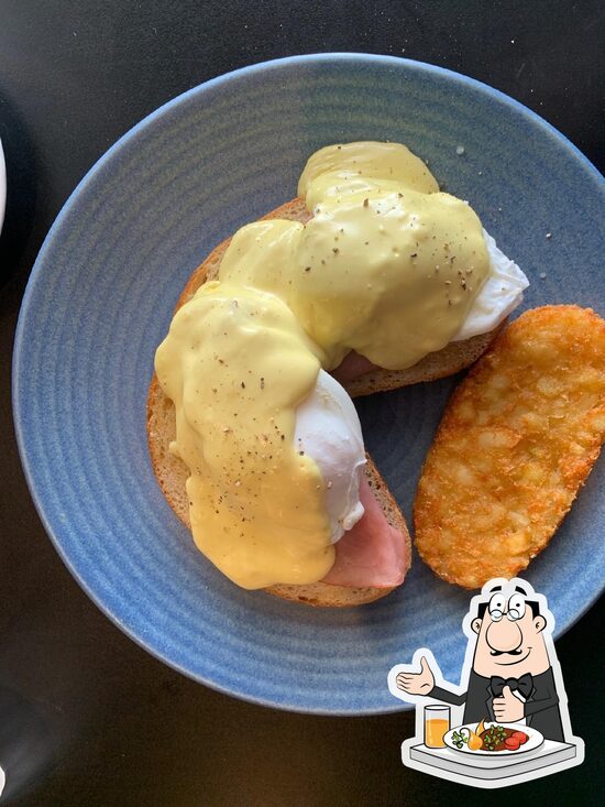 The Coffee Club Café - Carrara Drive Thru, 1 Chisholm Rd in Carrara ...