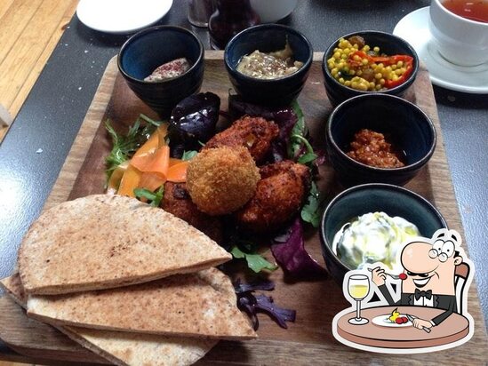 Avoca Monkstown Food Market, 11a Monkstown Cres in Dublin - Restaurant ...