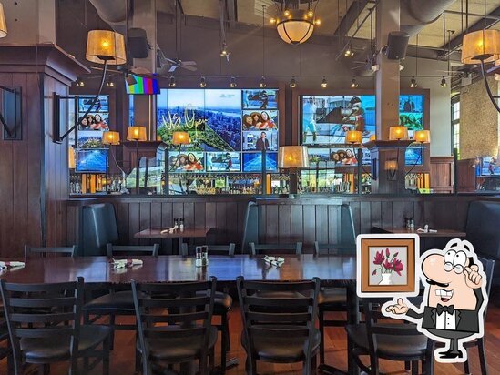 Barrett's Waterfront, Fall River - Restaurant menu, prices and reviews