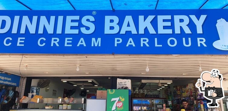 Dinnies Bakery, Thrissur - Restaurant reviews