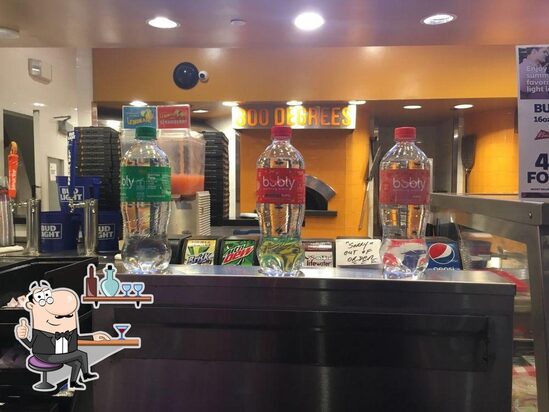 Social Life Pizza, Las Vegas - Restaurant menu, prices and reviews