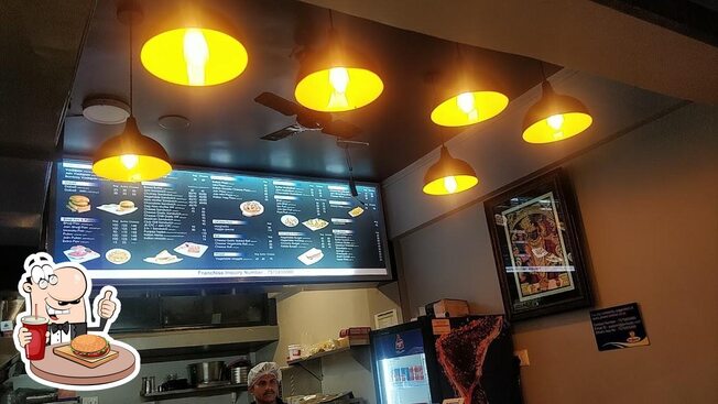 jay bhavani vadapav, Dholka - Restaurant reviews
