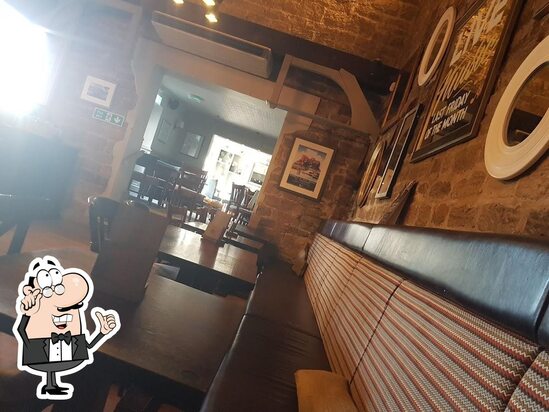Menu at The Dam Inn pub & bar, Wakefield, 669 Barnsley Rd
