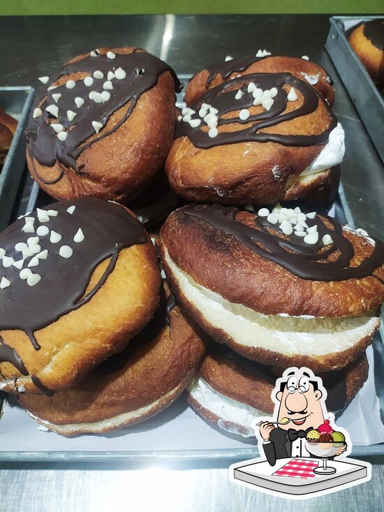 Tariq Bakery, India, 8CH2+JMC - Restaurant reviews