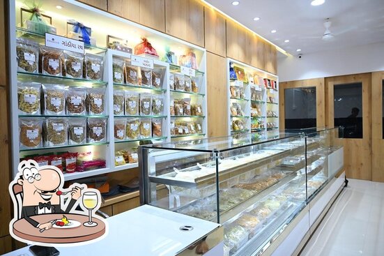 Menu at New Kohinoor Farsan Mart, Valsad