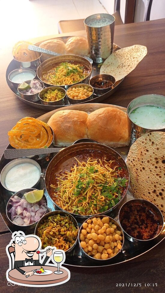 Grand Maratha Mataki Misal & Snacks (Best misal pav in nerul), Navi ...