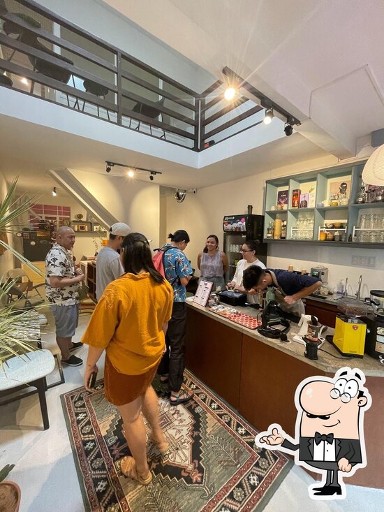 Couch Club Kapitolyo, Pasig - Restaurant menu, prices and reviews