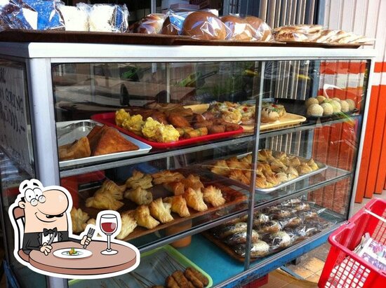 Menu at Mayasari, Padang, Jl.hIligoo no 42