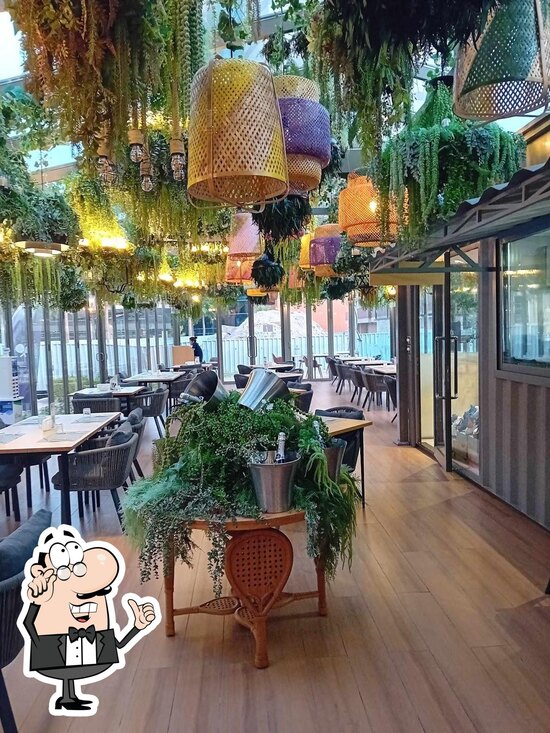 Lets Padel Cafe, Abu Dhabi - Restaurant menu, prices and reviews