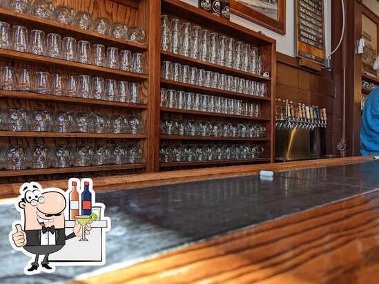 Civil Life Brewing Co. in St. Louis - Restaurant menu and reviews
