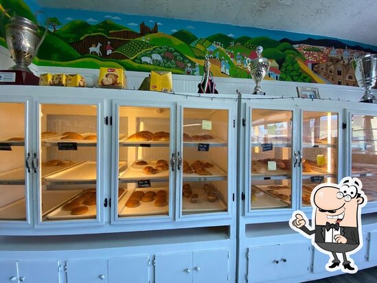 Cuenca's Bakery, Chicago - Restaurant menu, prices and reviews