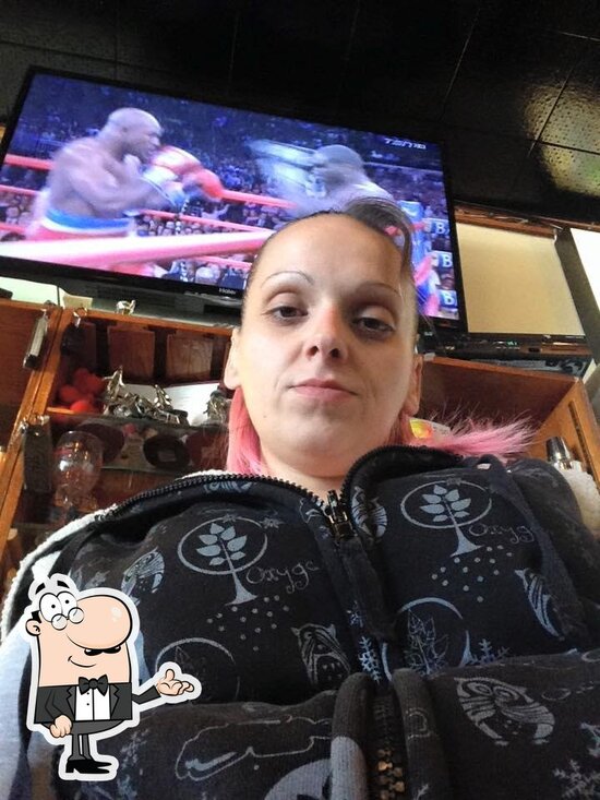 Karl Sports Bar & Grill in Toronto - Restaurant menu and reviews