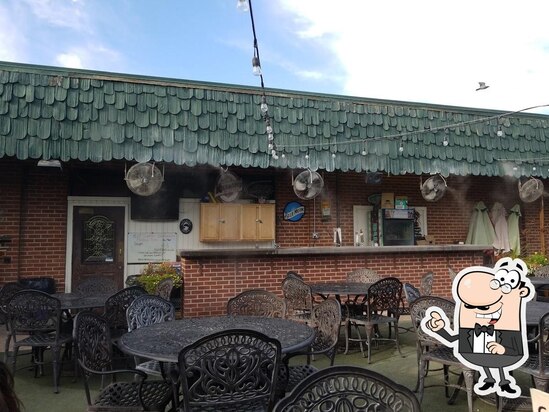 Mackey's Public House, Ontario - Restaurant menu, prices and reviews