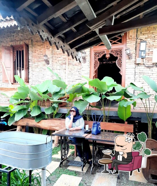 Koito Resto & Cafe By Kandang Koi Farm, Klaten - Menú del restaurante ...