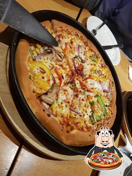 Pizza Hut Restaurants Beckton Triangle Retail Park, London, Beckton ...