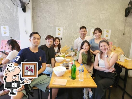 Yee Chinese Noodles หยี บะหมี่เกี๊ยว, Bangkok - Restaurant menu, prices ...