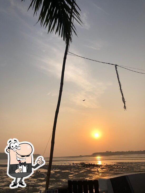 Uddo life Sunset Bar & Kitchen, Siolim - Restaurant reviews