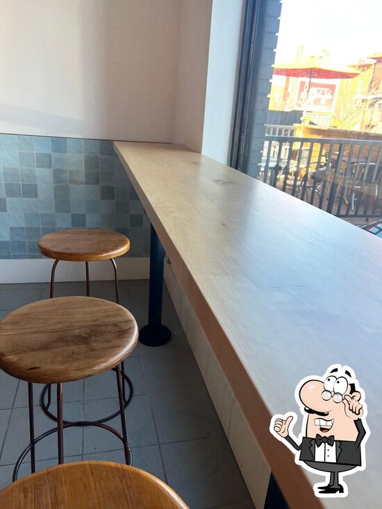 Umbrella Burger, Ottawa - Restaurant menu, prices and reviews