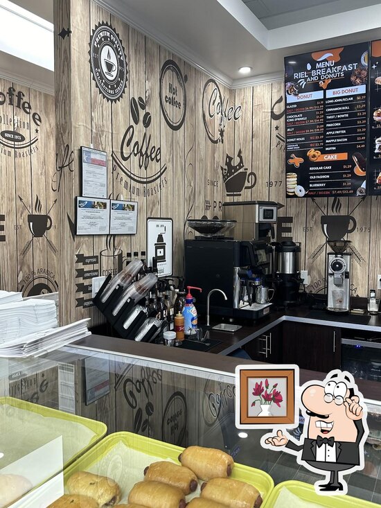 Riel Breakfast & Donuts, Fresno - Restaurant menu, prices and reviews