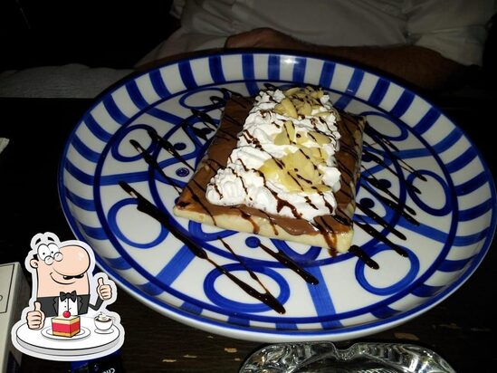 Cafe Breton, Quezon City, Commonwealth Avenue G/F - Restaurant reviews