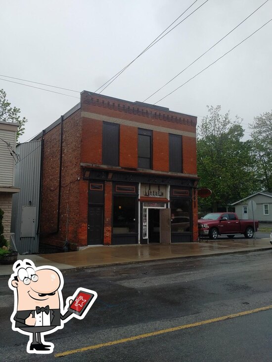 Bridge 12 Pub & Eatery, Thorold - Restaurant menu, prices and reviews