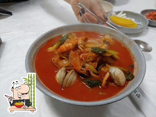 Menu at 철가방 restaurant, Taean-gun